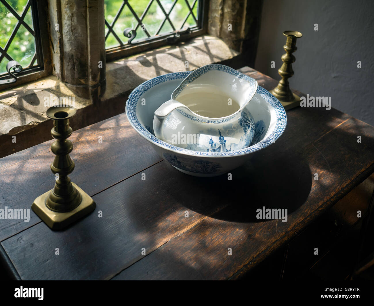 Old water basin hi-res stock photography and images - Alamy