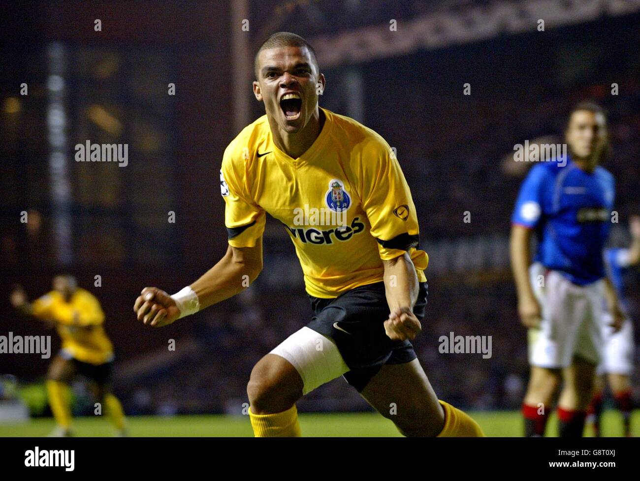 Pepe goal champions league porto hi-res stock photography and images ...