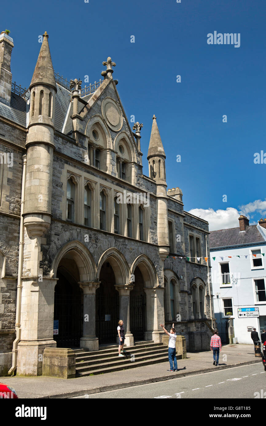 Irish gothic architecture hi-res stock photography and images - Alamy