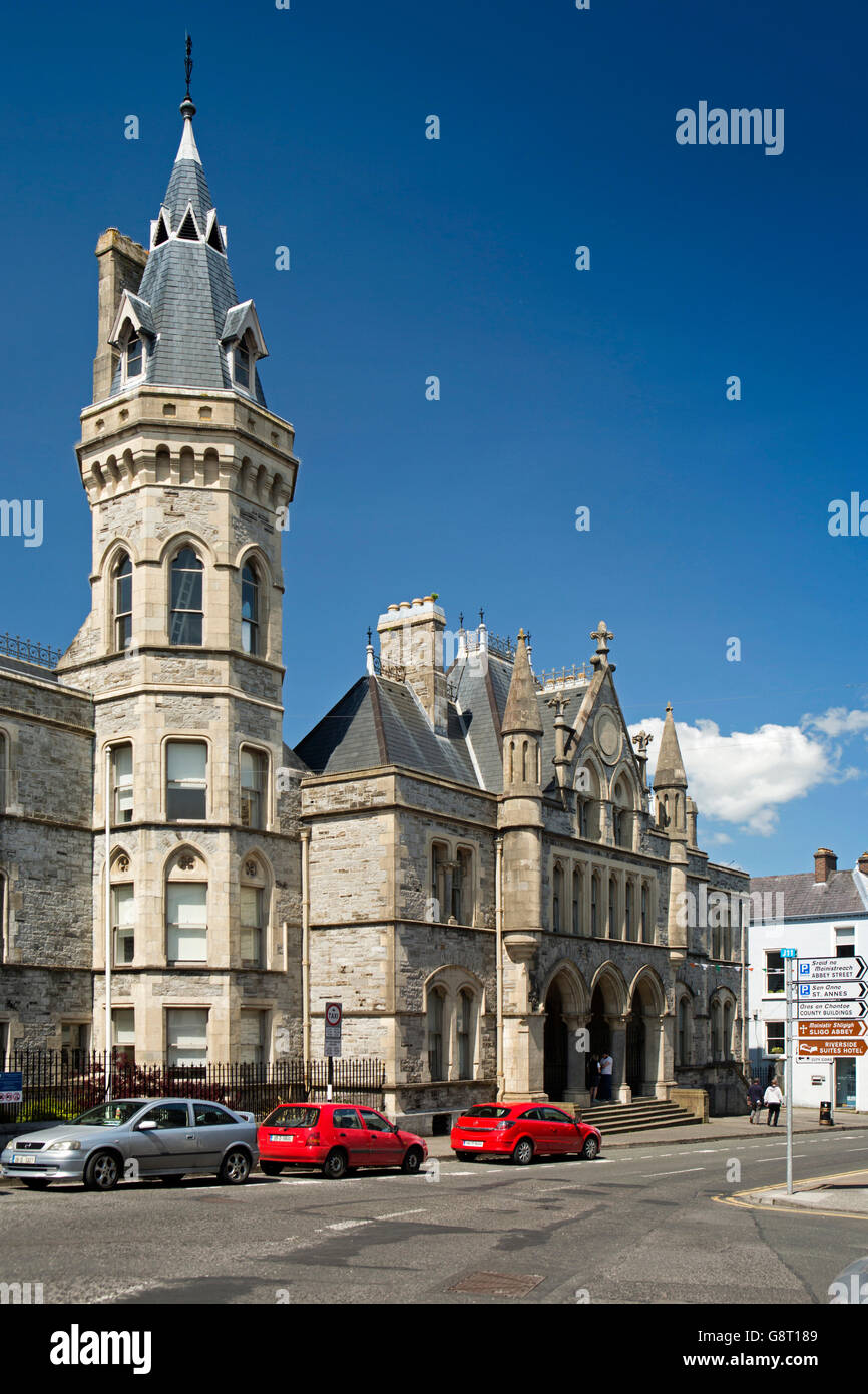Gothic courthouse hi-res stock photography and images - Alamy