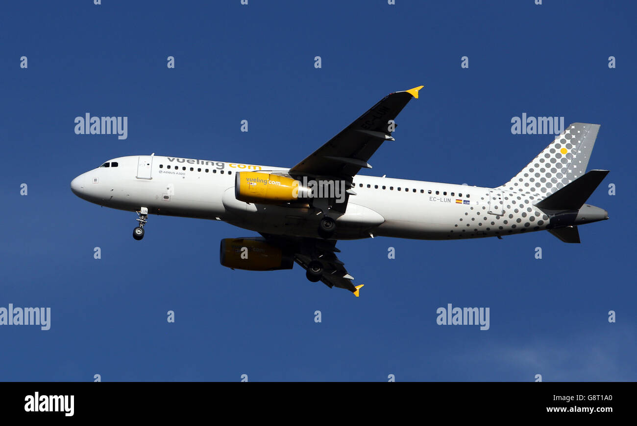 Lun plane hi-res stock photography and images - Alamy