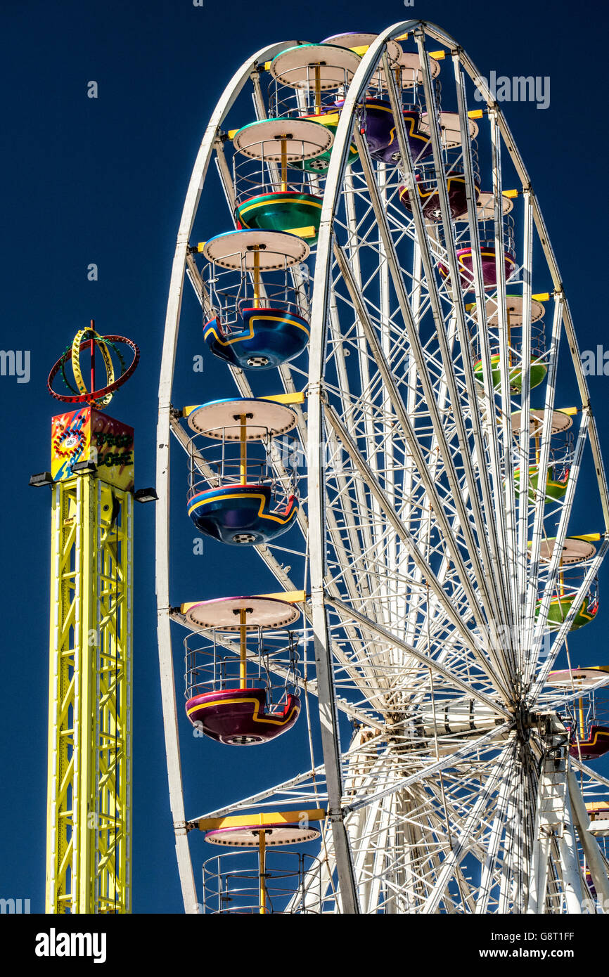 Close-up of colorful ferris wheel Stock Photo - Alamy