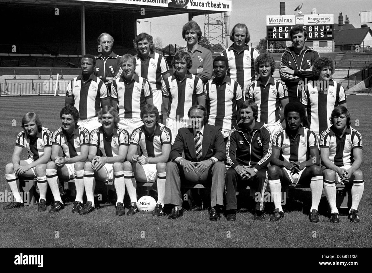 West bromwich albion physiotherapist hi-res stock photography and ...