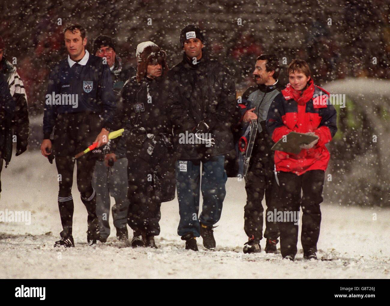 Walks through winners hi-res stock photography and images - Alamy