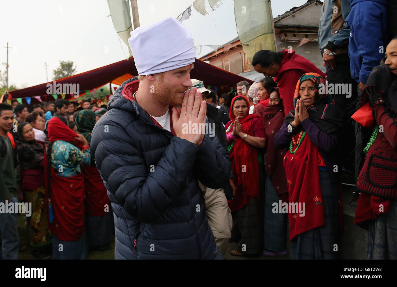 Prince Harry wearing a pheta turban after being given the honour of ...