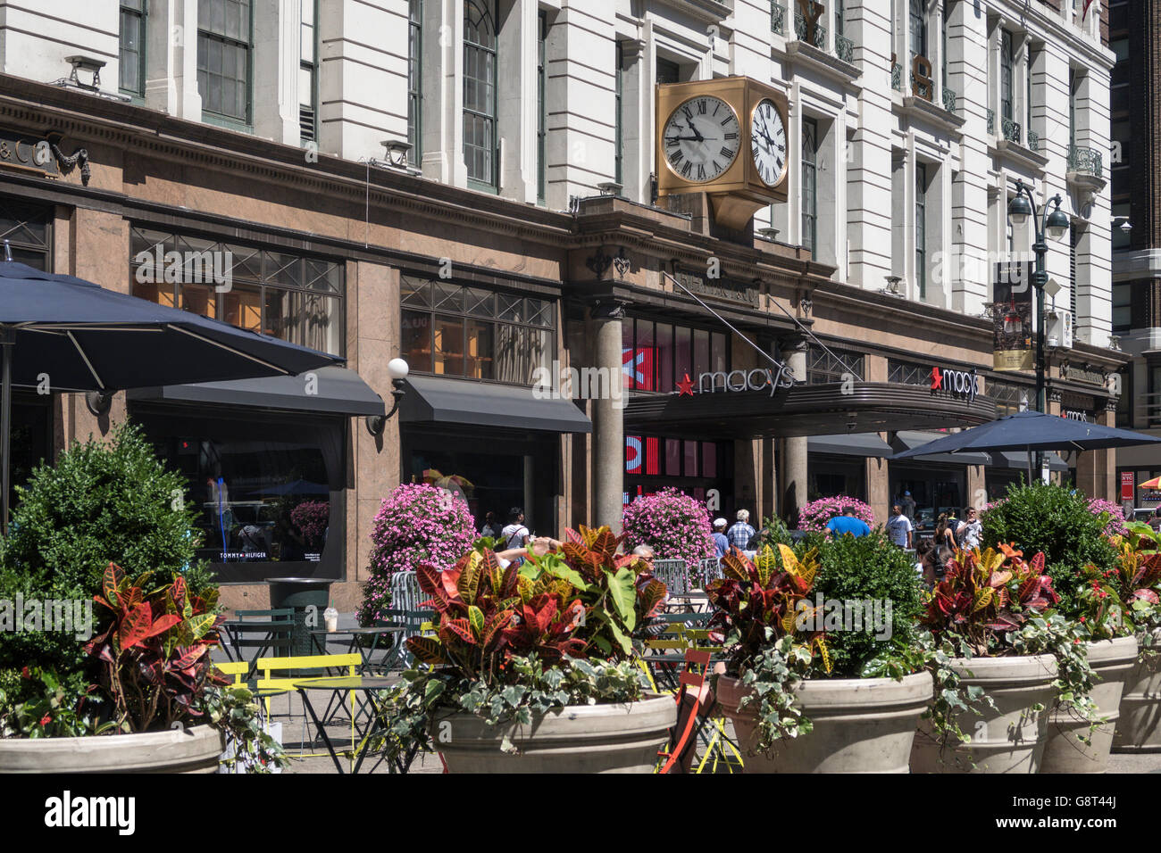 R. H. Macy & Company Flagship Store, NYC Stock Photo - Alamy
