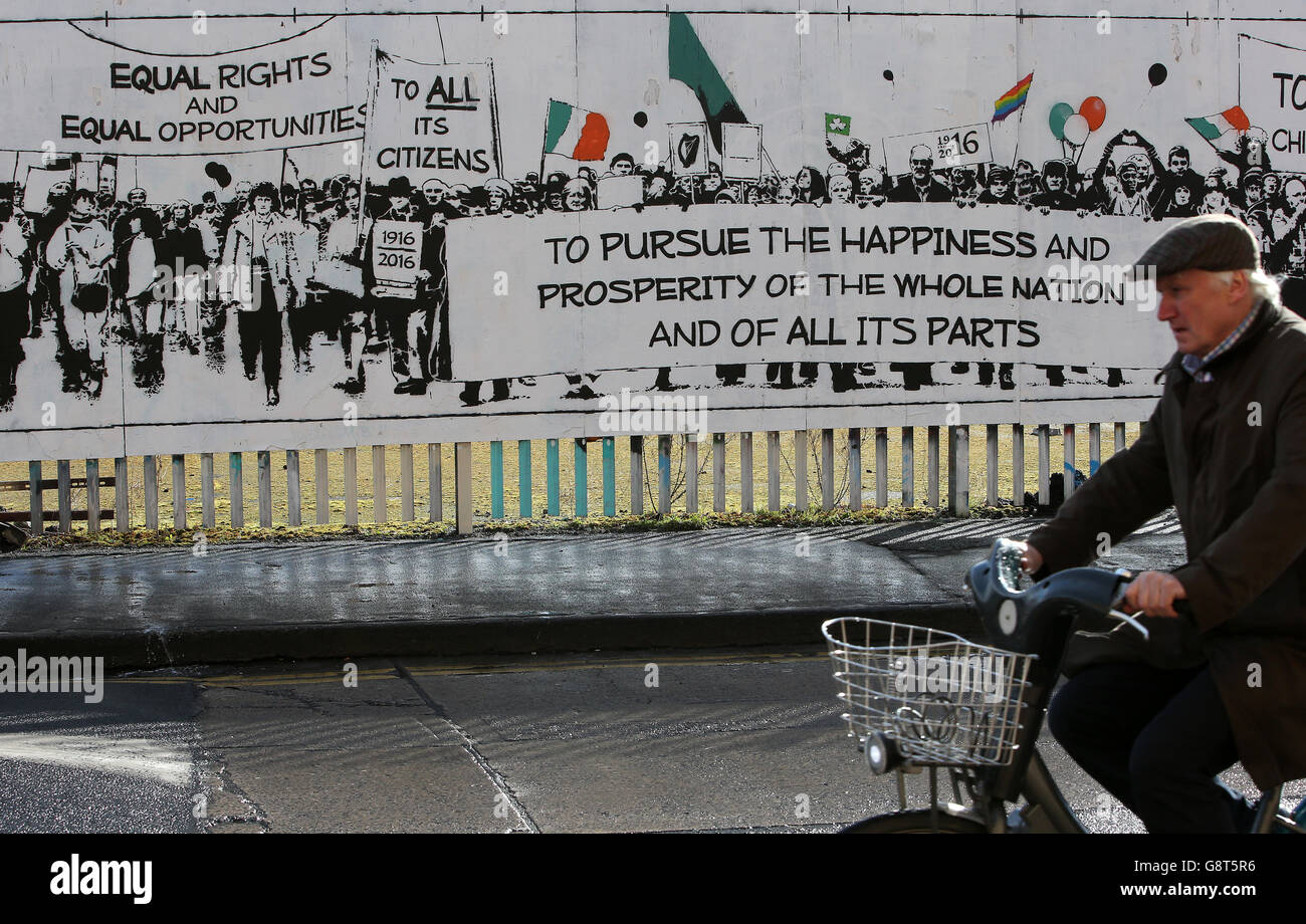 Irish 1916 murals hi-res stock photography and images - Alamy