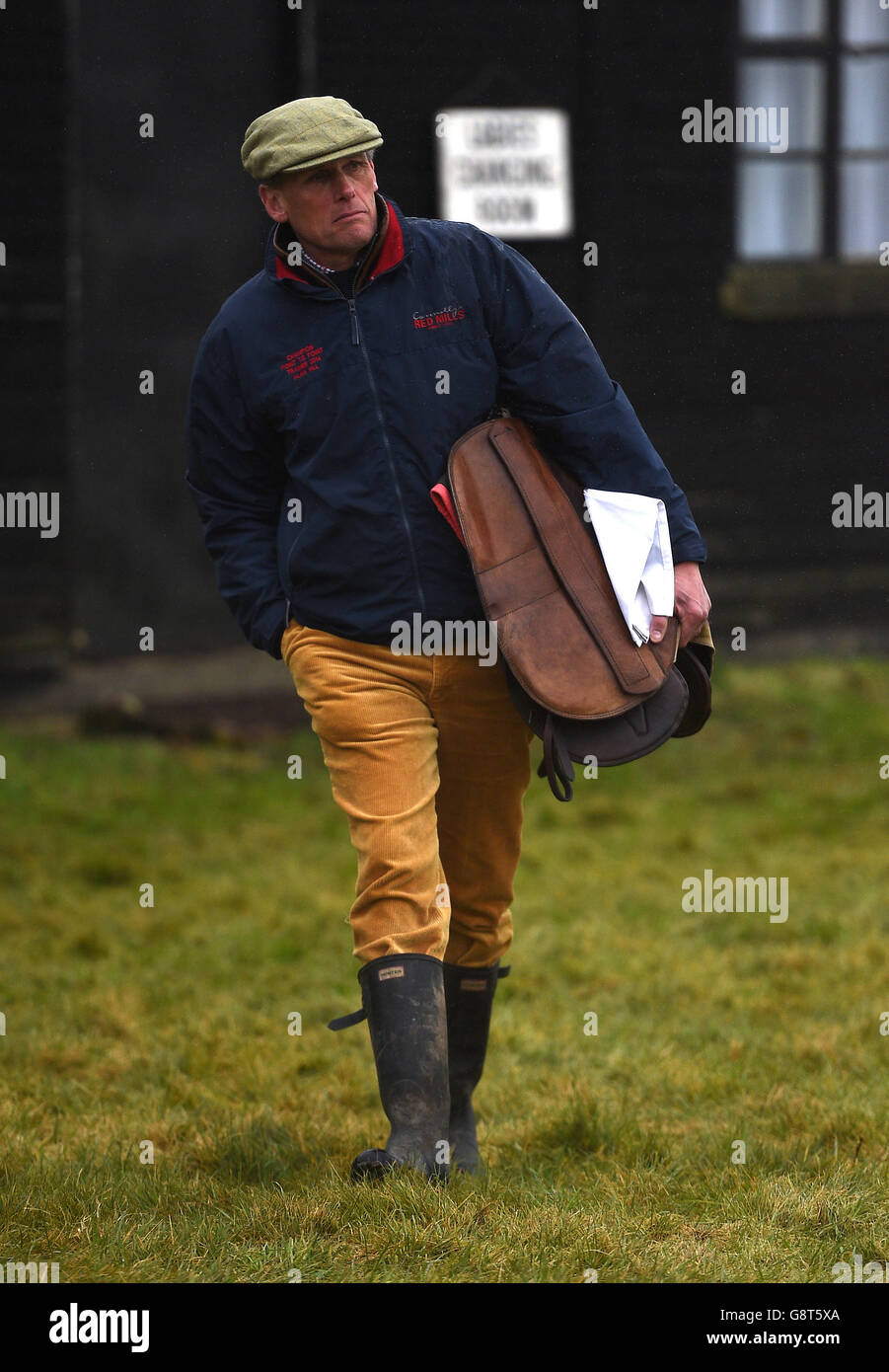 Point to point kimblewick races hi-res stock photography and images - Alamy