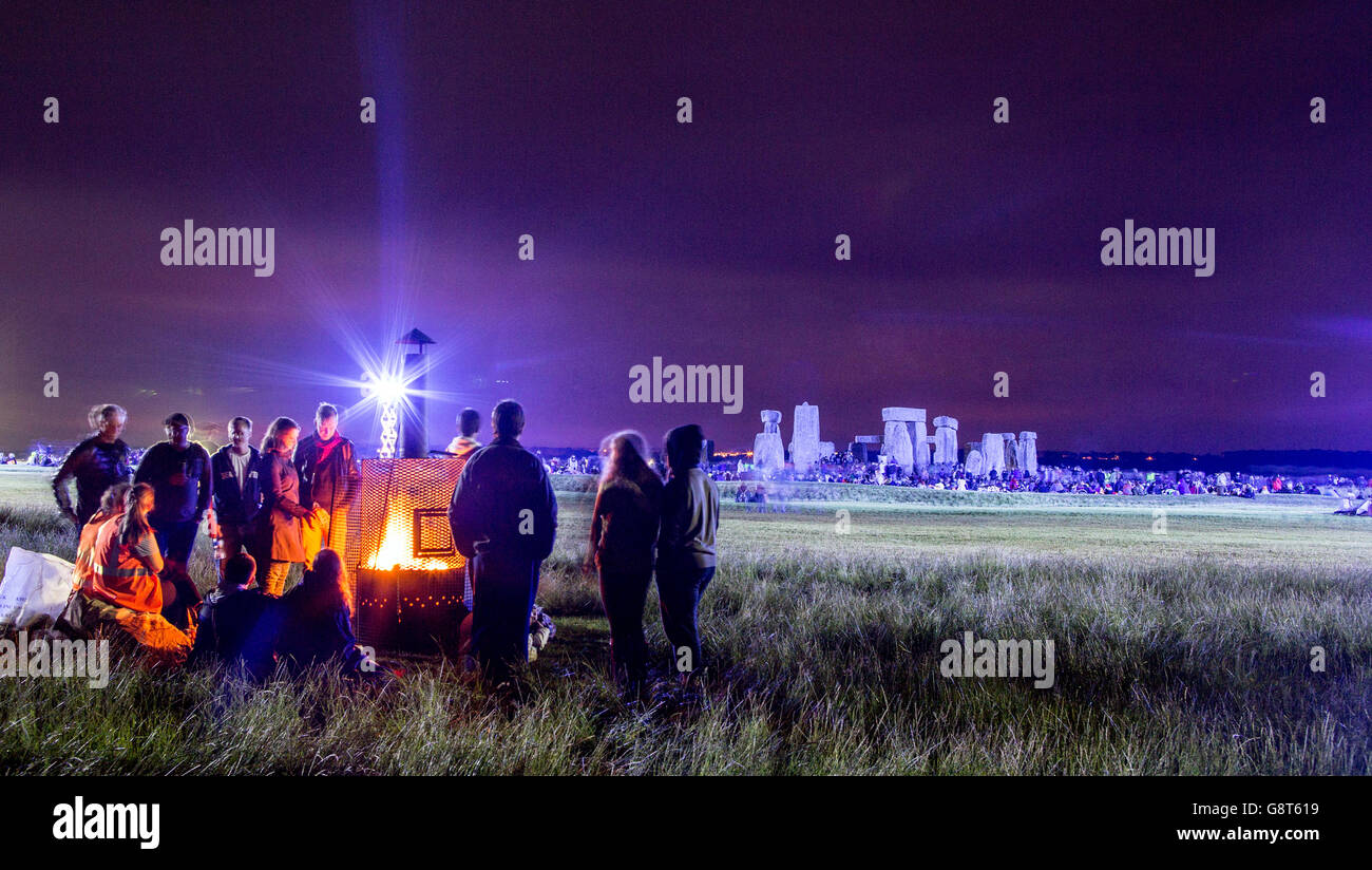 People at Night During The Summer Solstice Stonehenge UK Stock Photo ...