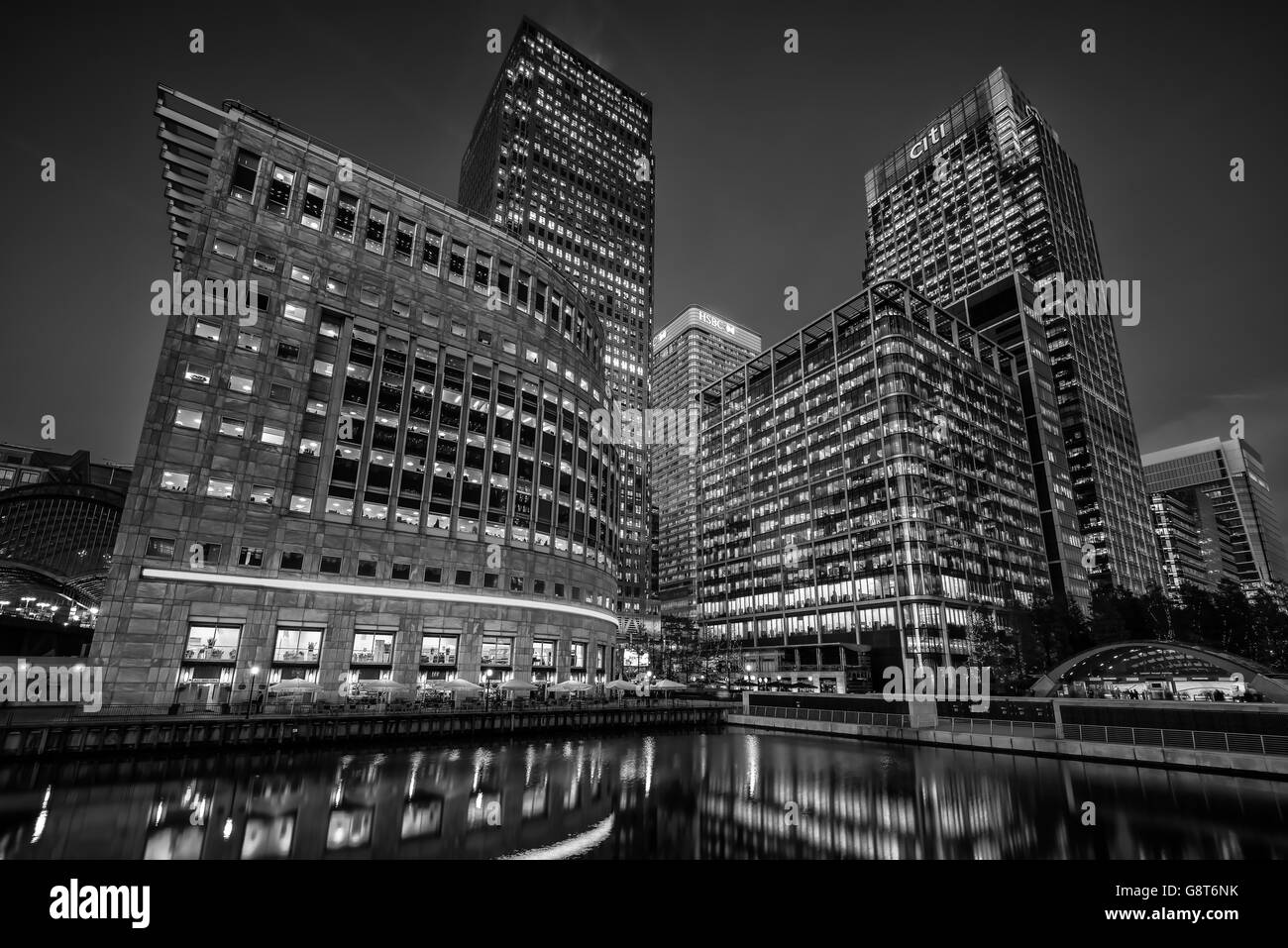 Office buildings in Canary Wharf, East London, Tower Hamlets, London ...