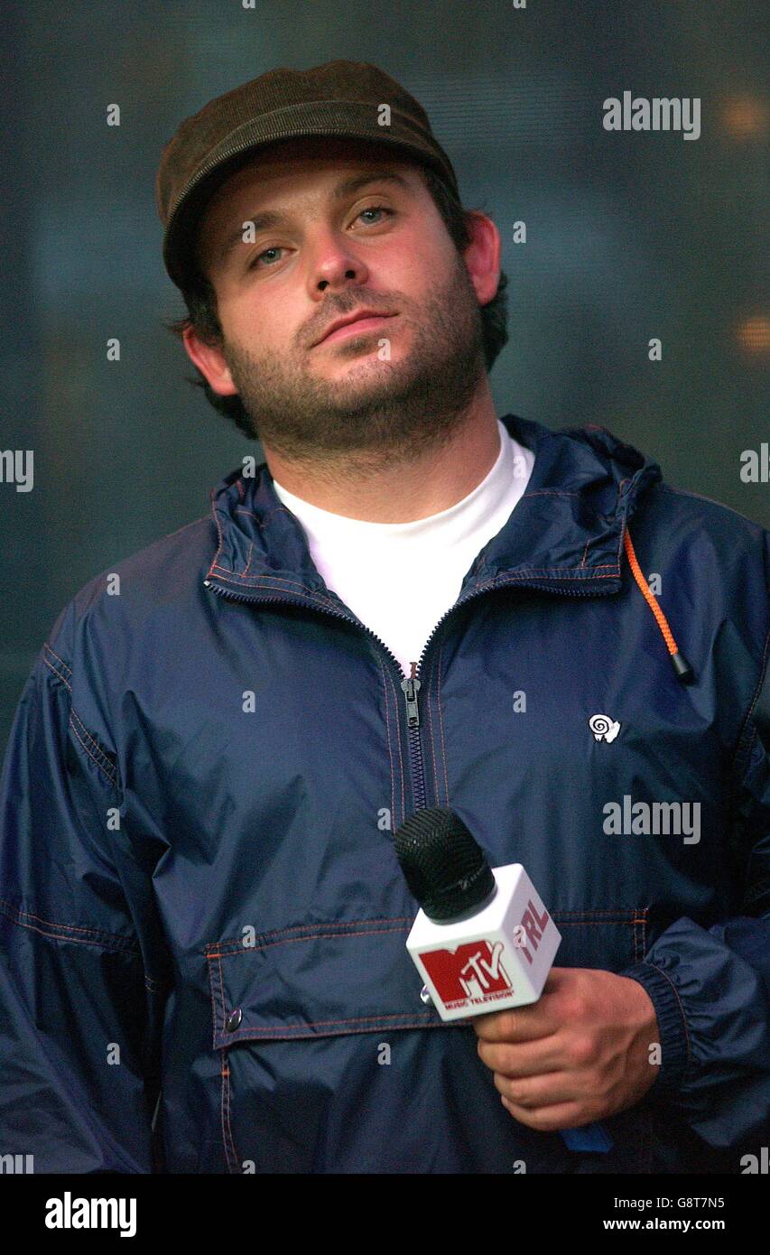 MTV's TRL - Total Request Live-show Stock Photo - Alamy