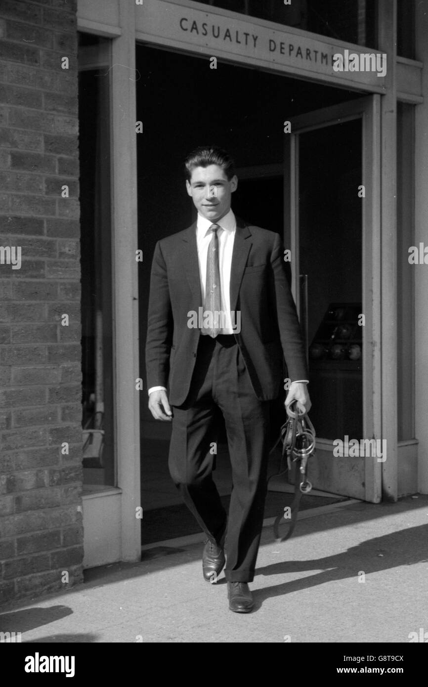 R p elliott hi-res stock photography and images - Alamy