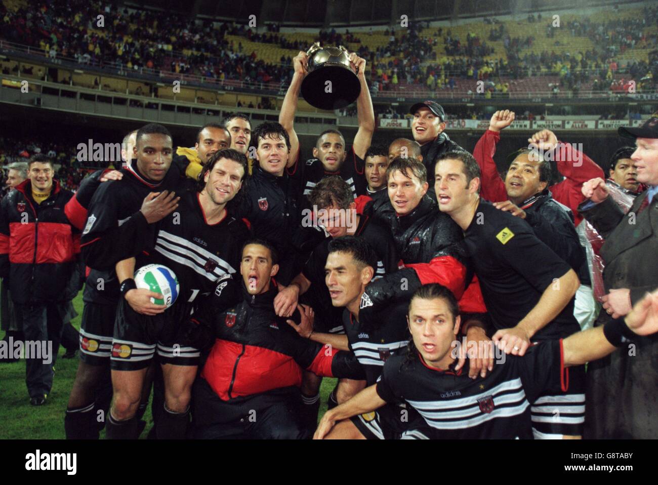 The washington dc united team celebrate with the trophy hi-res stock ...