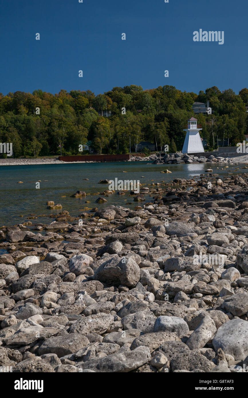 Lighthouse on georgian bay on the bruce peninsula hi-res stock ...