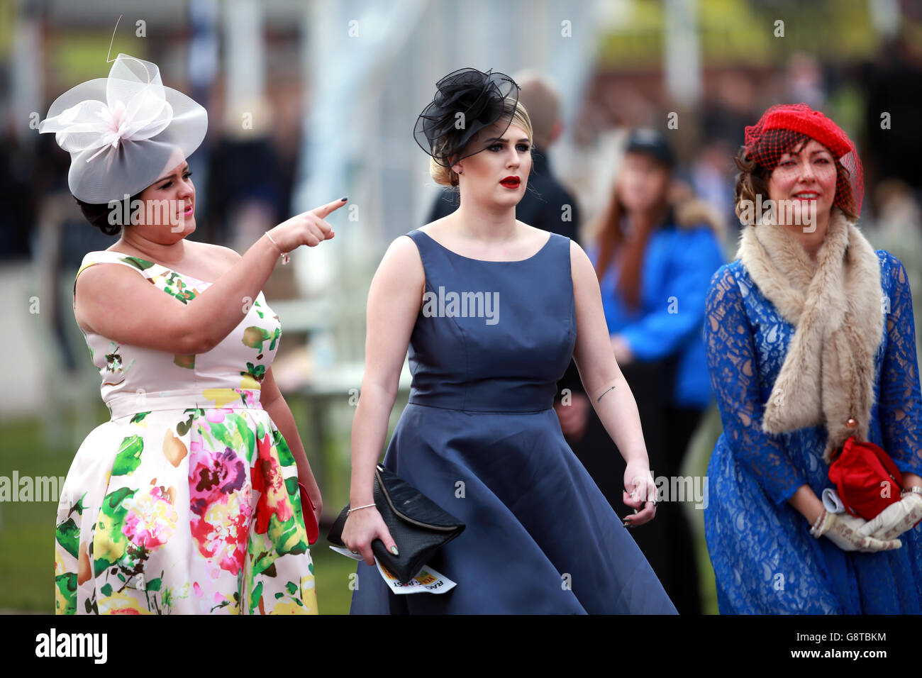 Horse racing ladies day racegoer hat hats wearing black hi-res stock ...