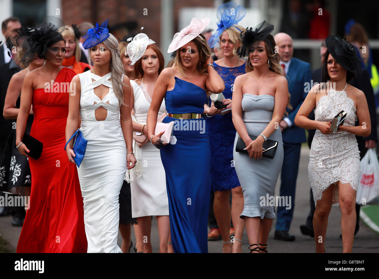 Female racegoers ladies day hi-res stock photography and images - Alamy