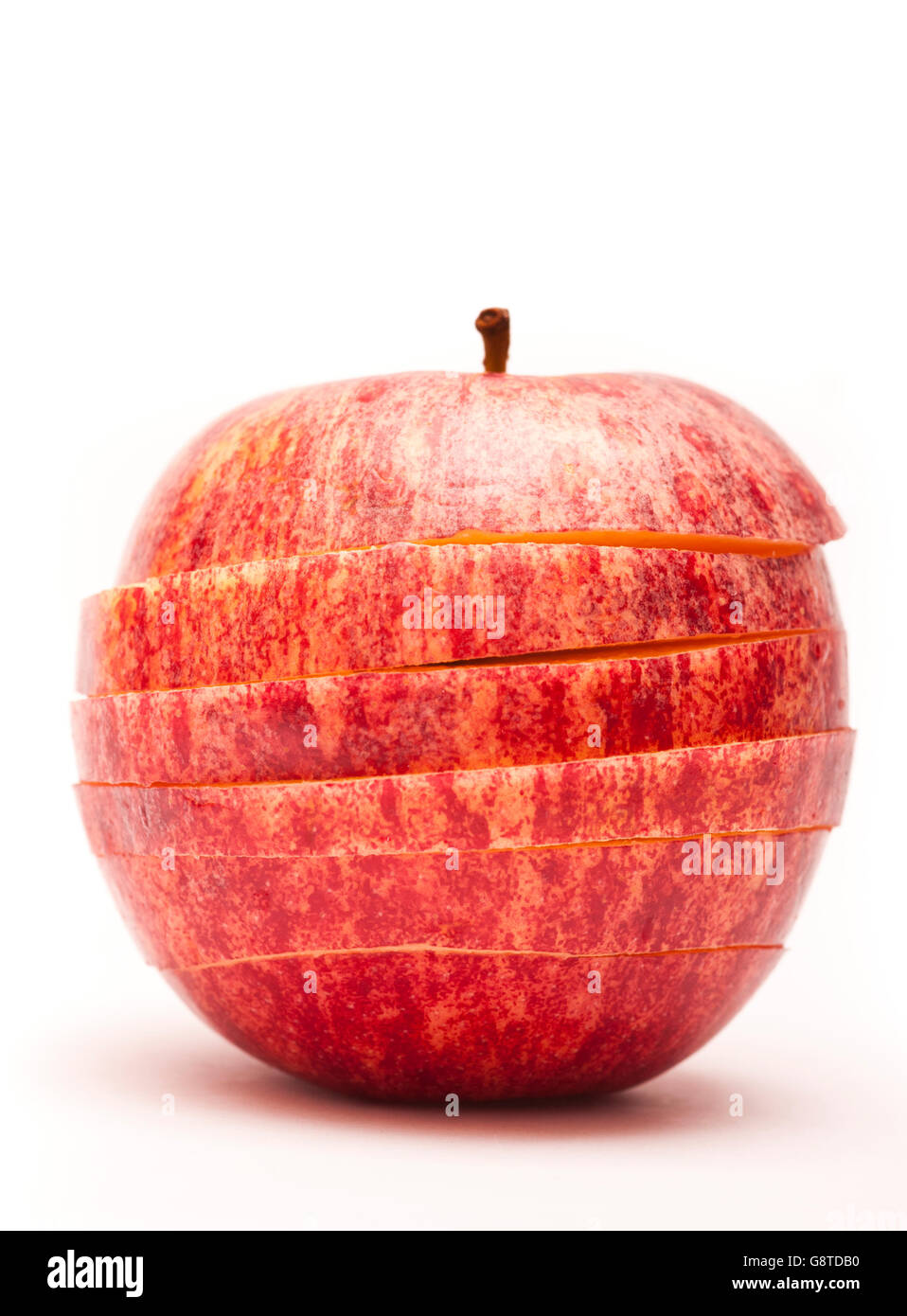 Full Red Apple Fruit Sliced Stock Photo - Alamy