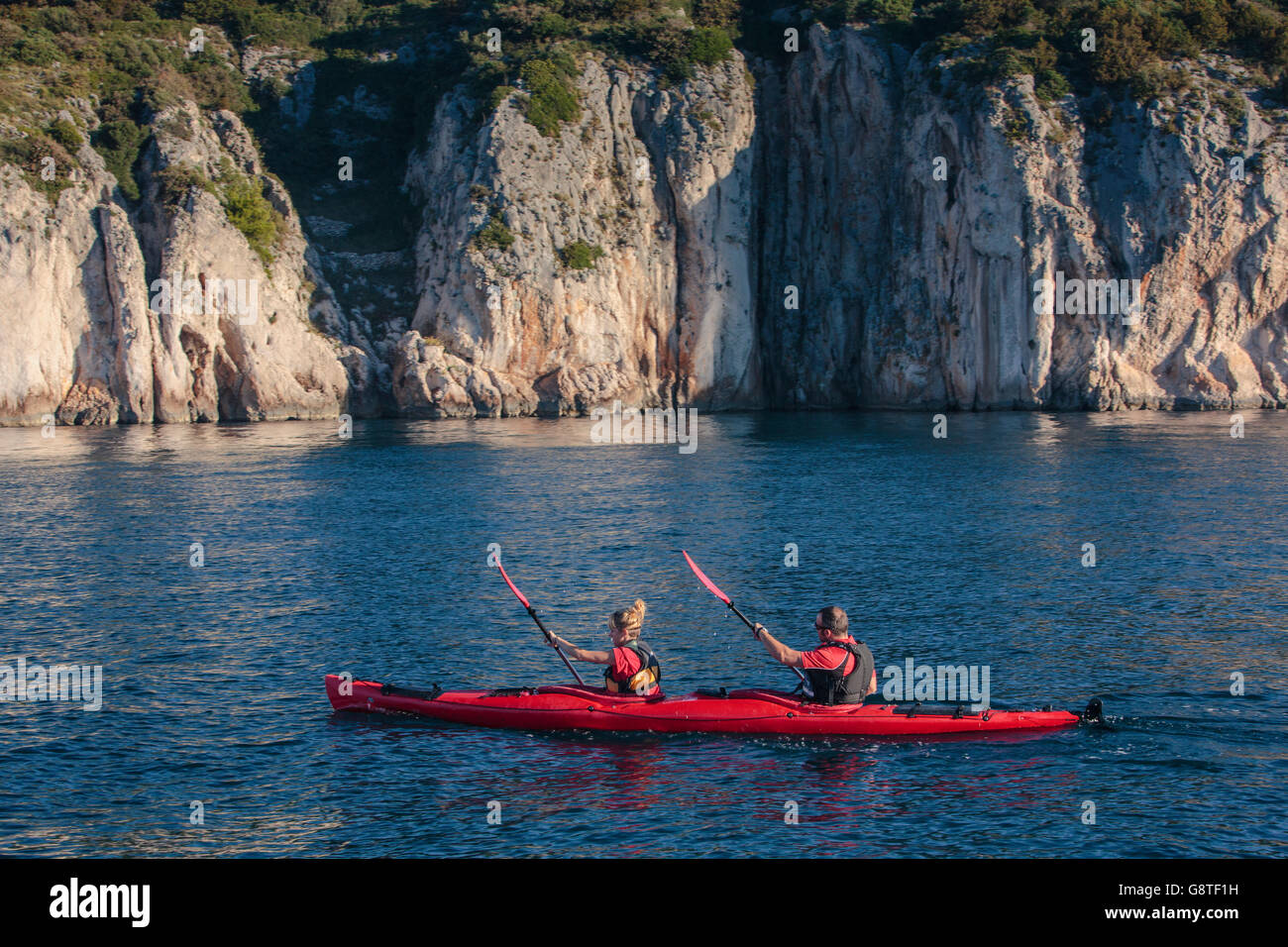 Canoe formation hi-res stock photography and images - Alamy