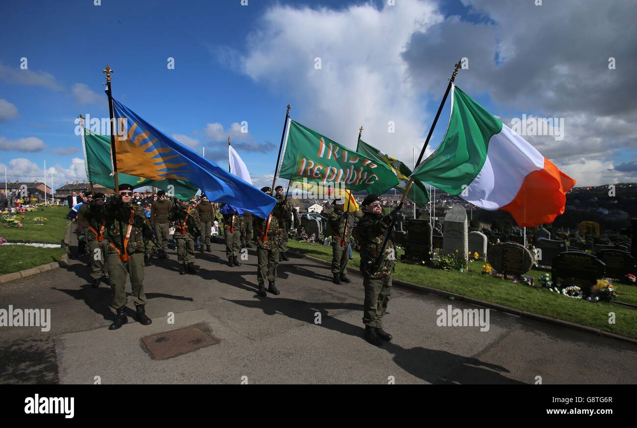 A colour party from the 32 County Sovereignty Movement parades to ...