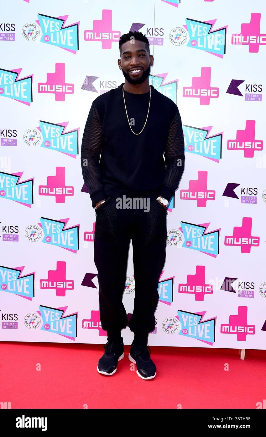 Showbiz tempah hi-res stock photography and images - Alamy