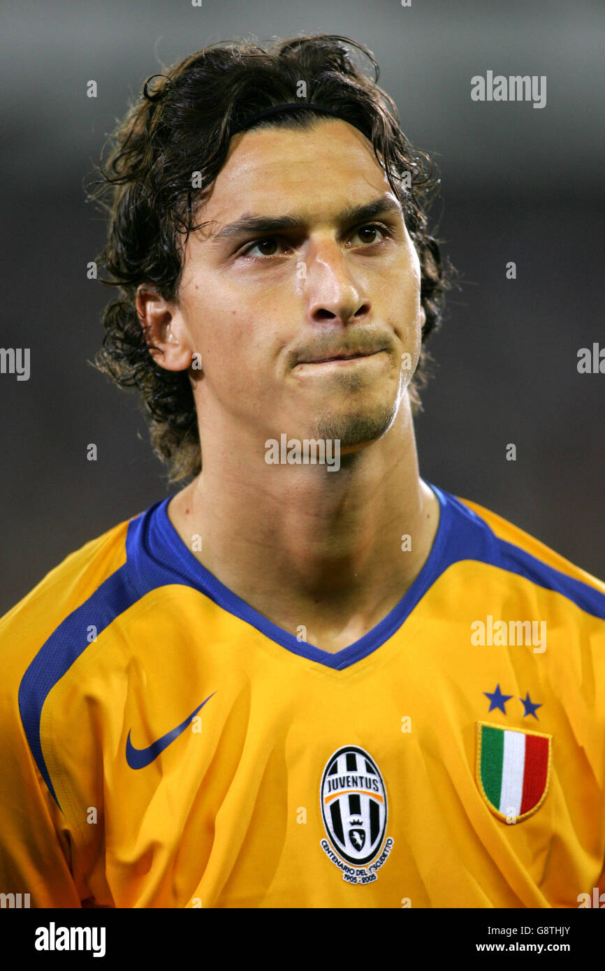 Zlatan ibrahimovic juventus hi-res stock photography and images - Alamy