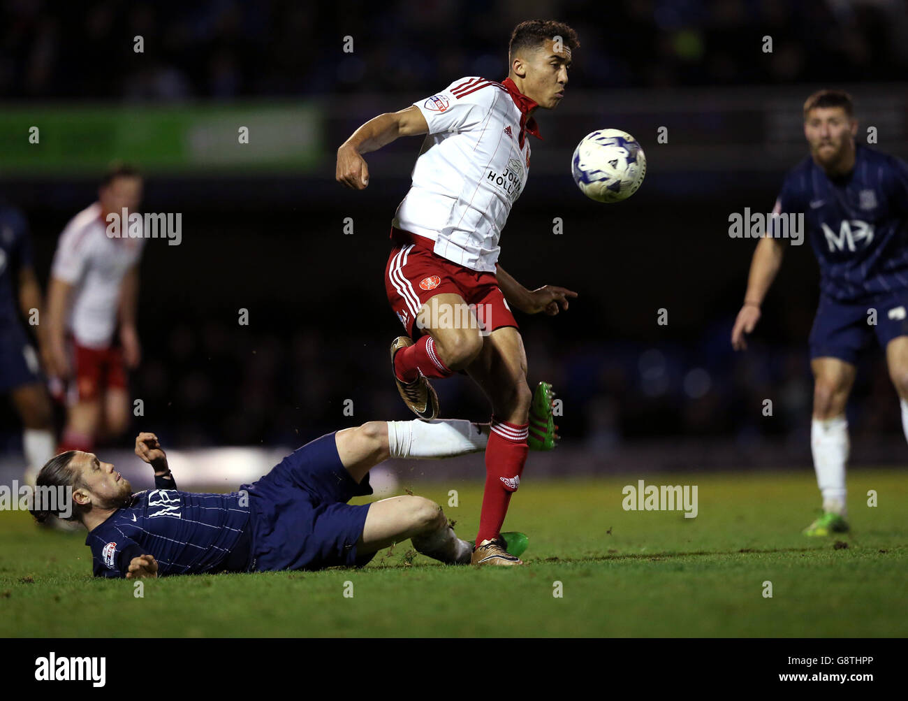Dominic calvert lewin sky hi-res stock photography and images - Alamy