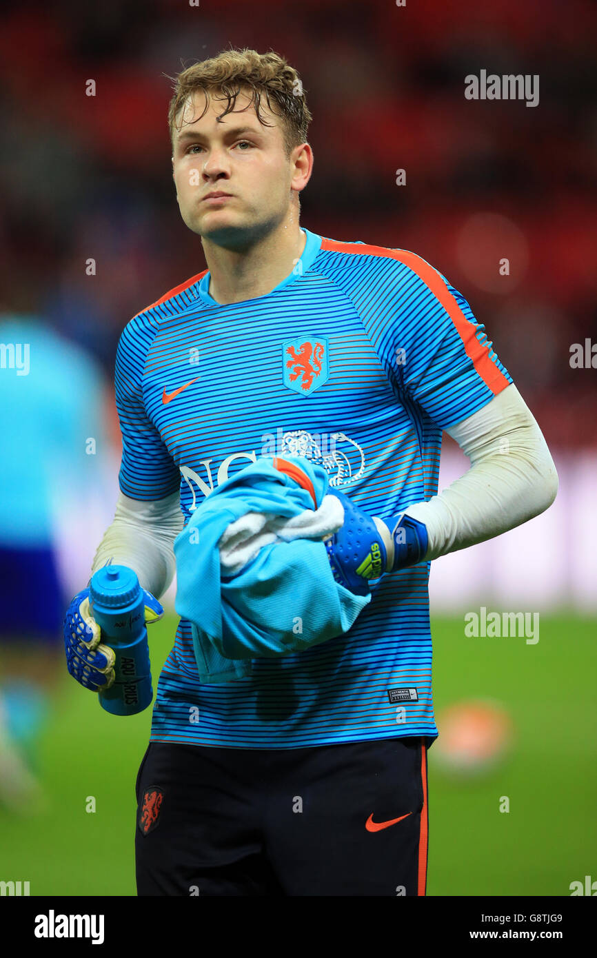 Friendly football match netherlands hi-res stock photography and images ...