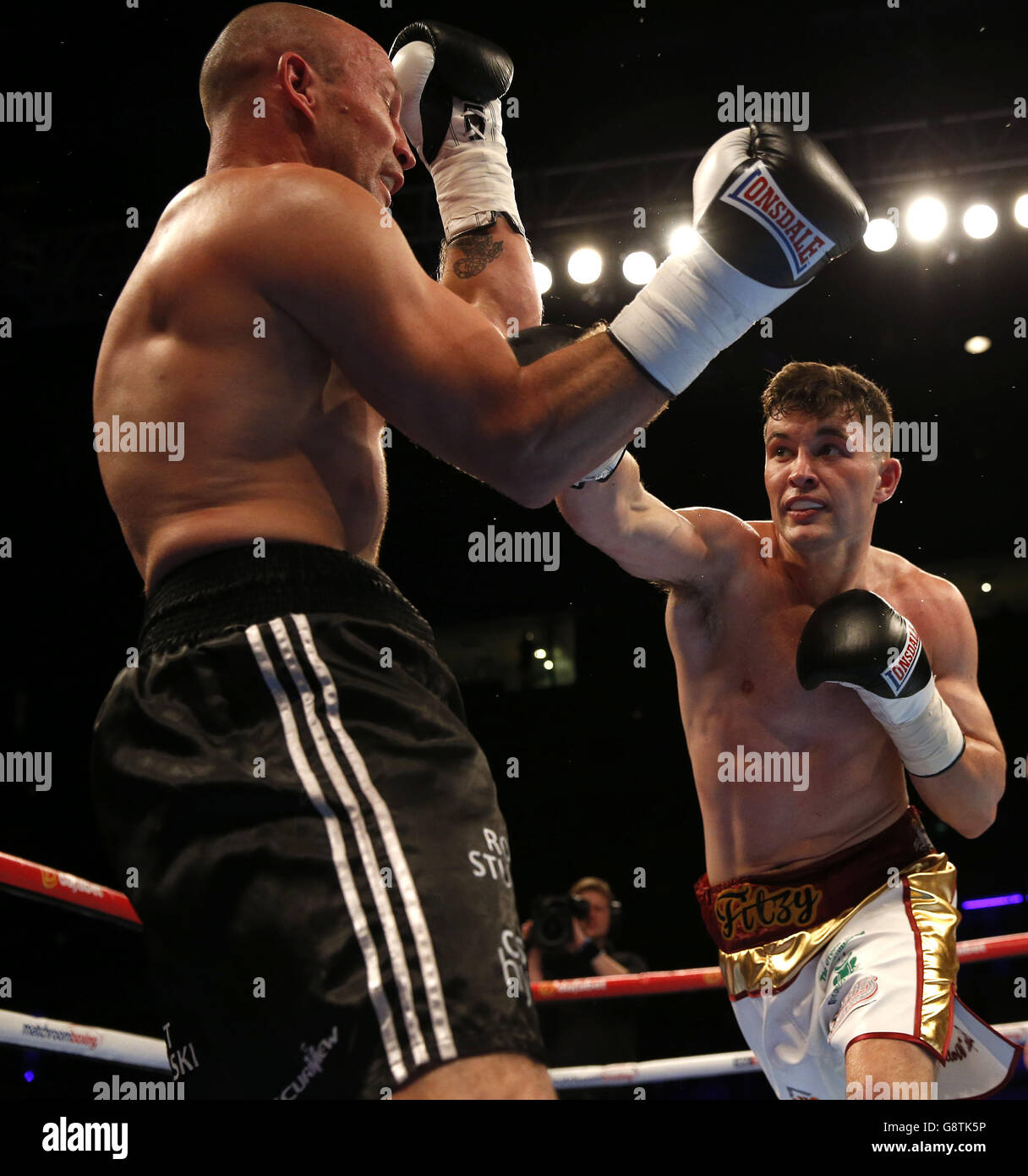 Super welterweight contest echo arena hi-res stock photography and ...