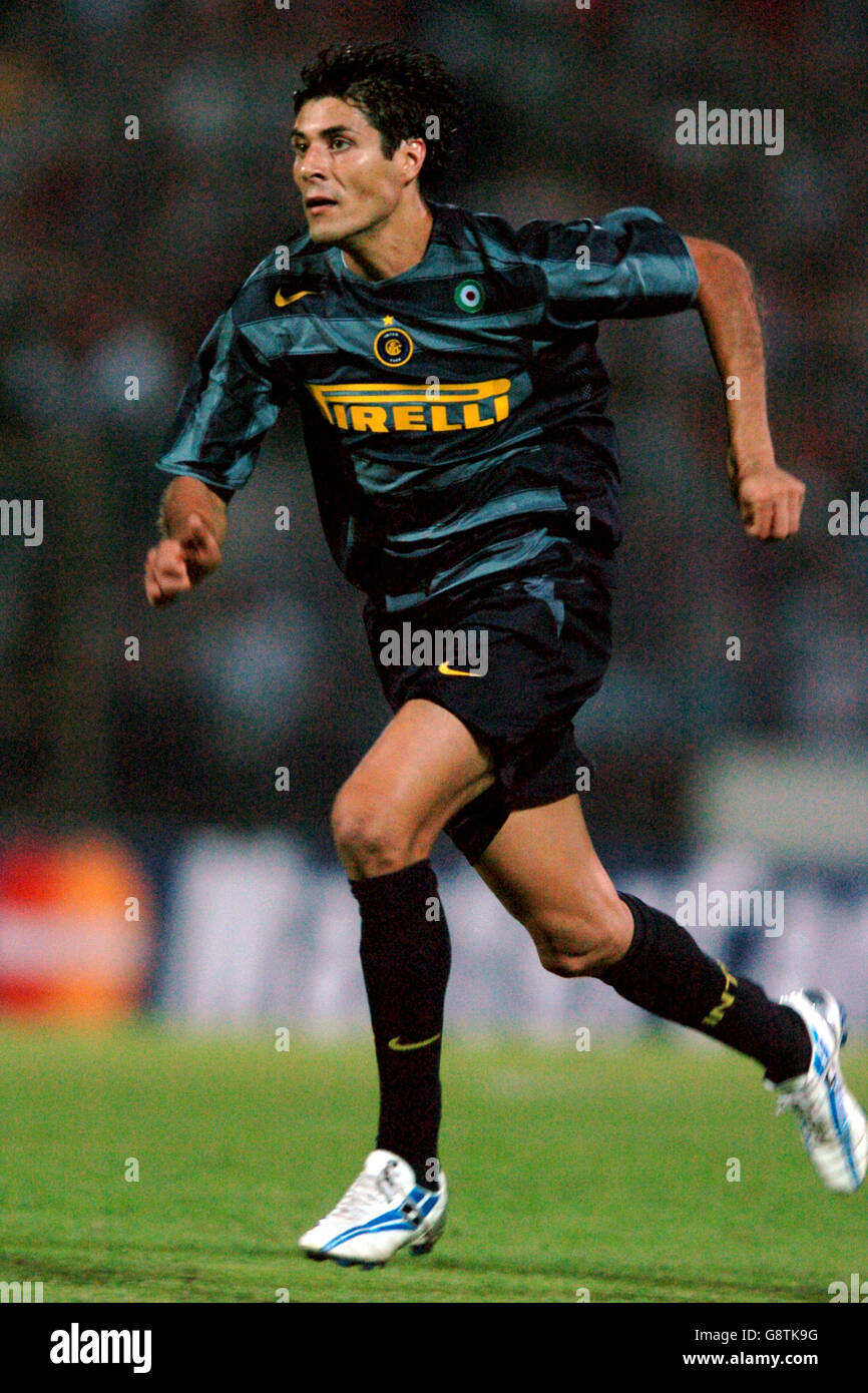 Julio cruz inter hi-res stock photography and images - Alamy