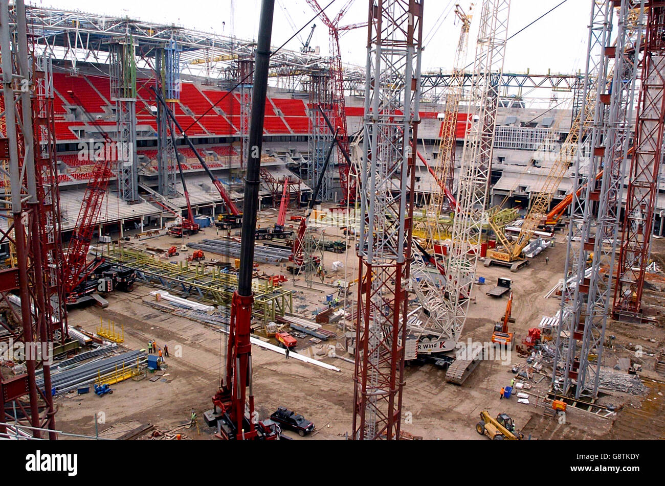Wembley stadium interior hi-res stock photography and images - Alamy