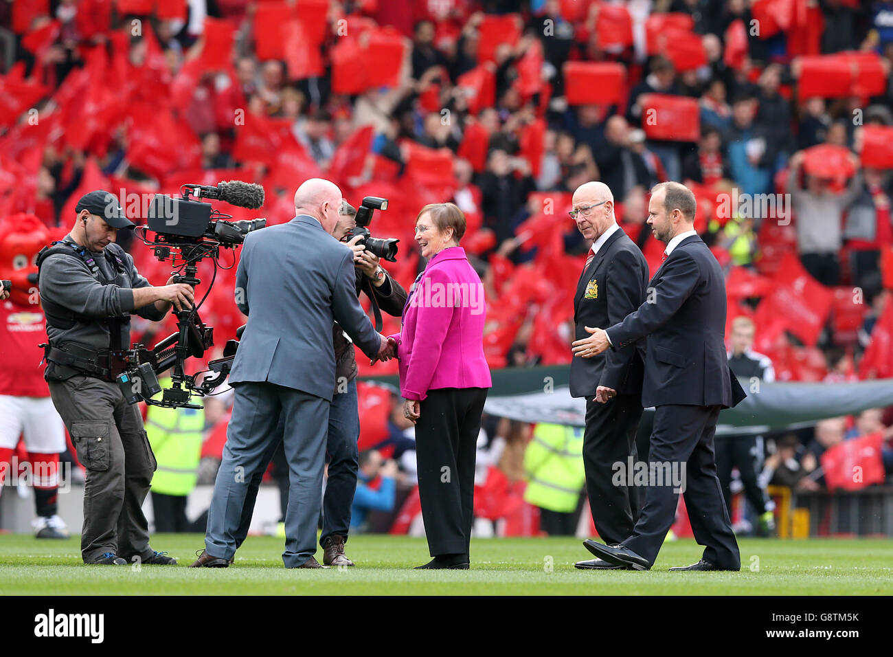 Norma ball and bobby charlton hi-res stock photography and images - Alamy