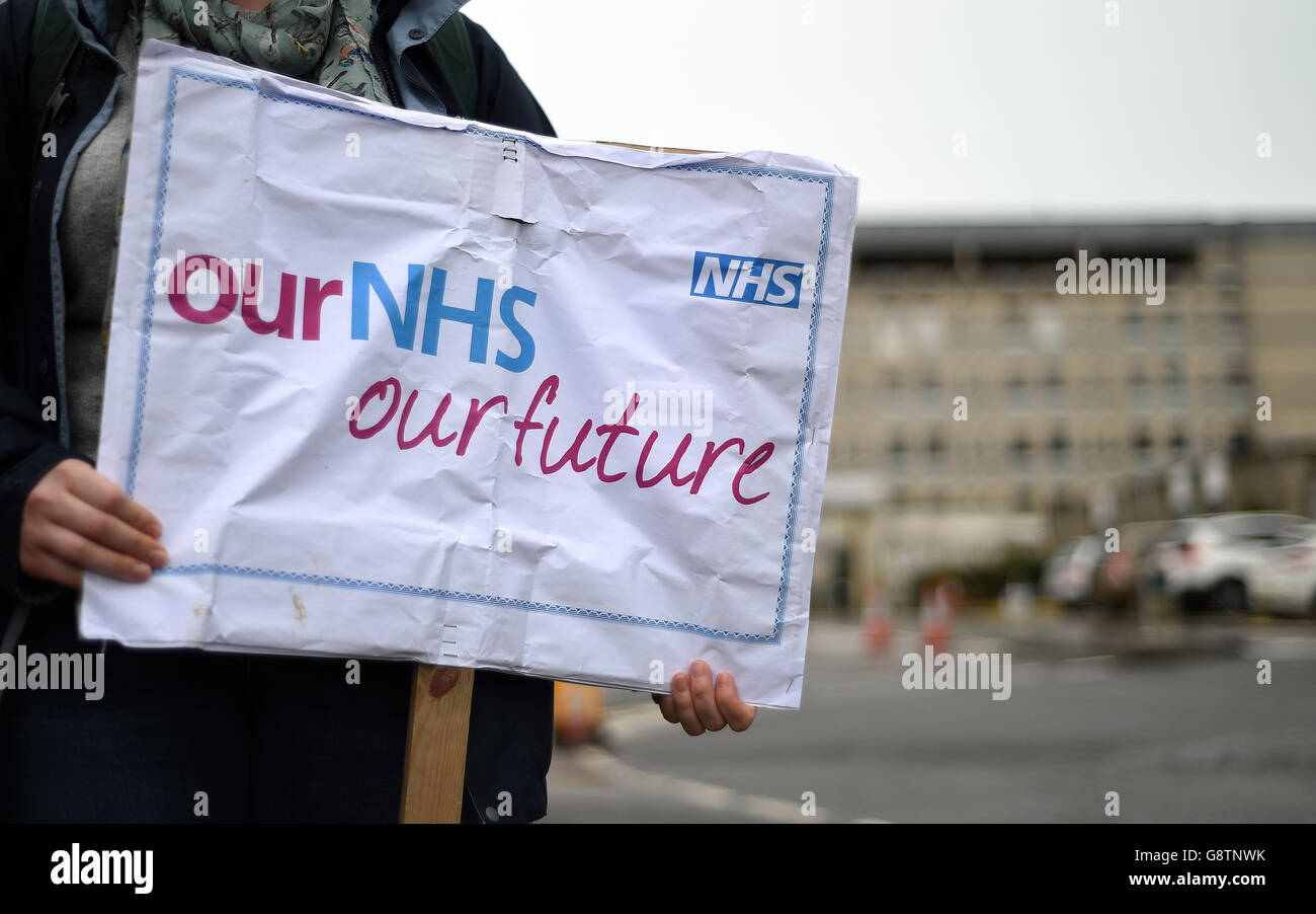 A picket line outside basingstoke and north hampshire hospital hi-res ...