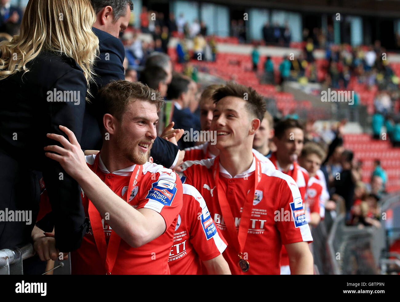 Left barnsleys sam winnall hi-res stock photography and images - Alamy