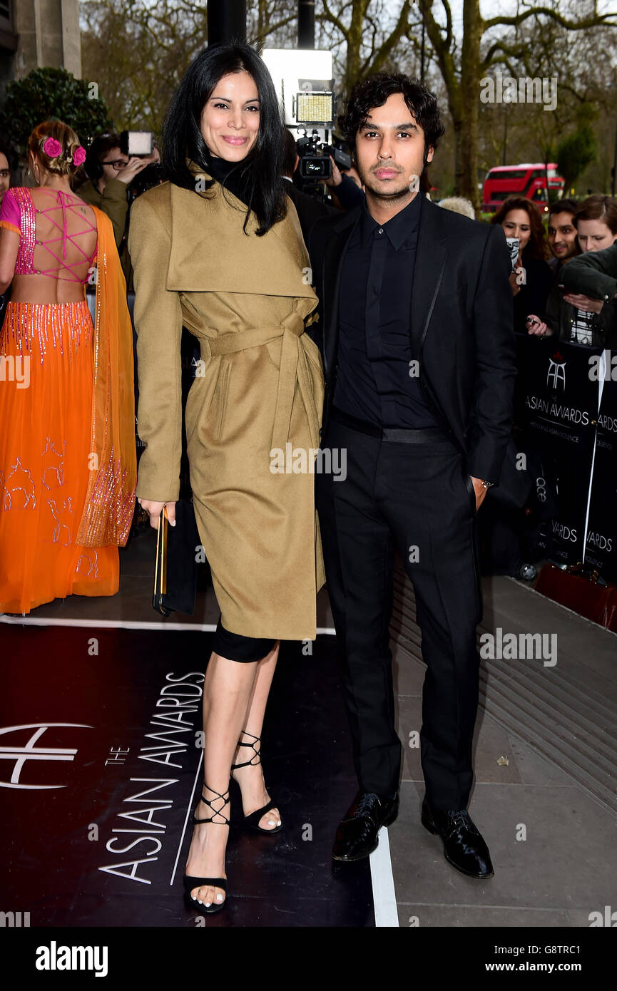 Neha Kapur And Kunal Nayyar Kiss