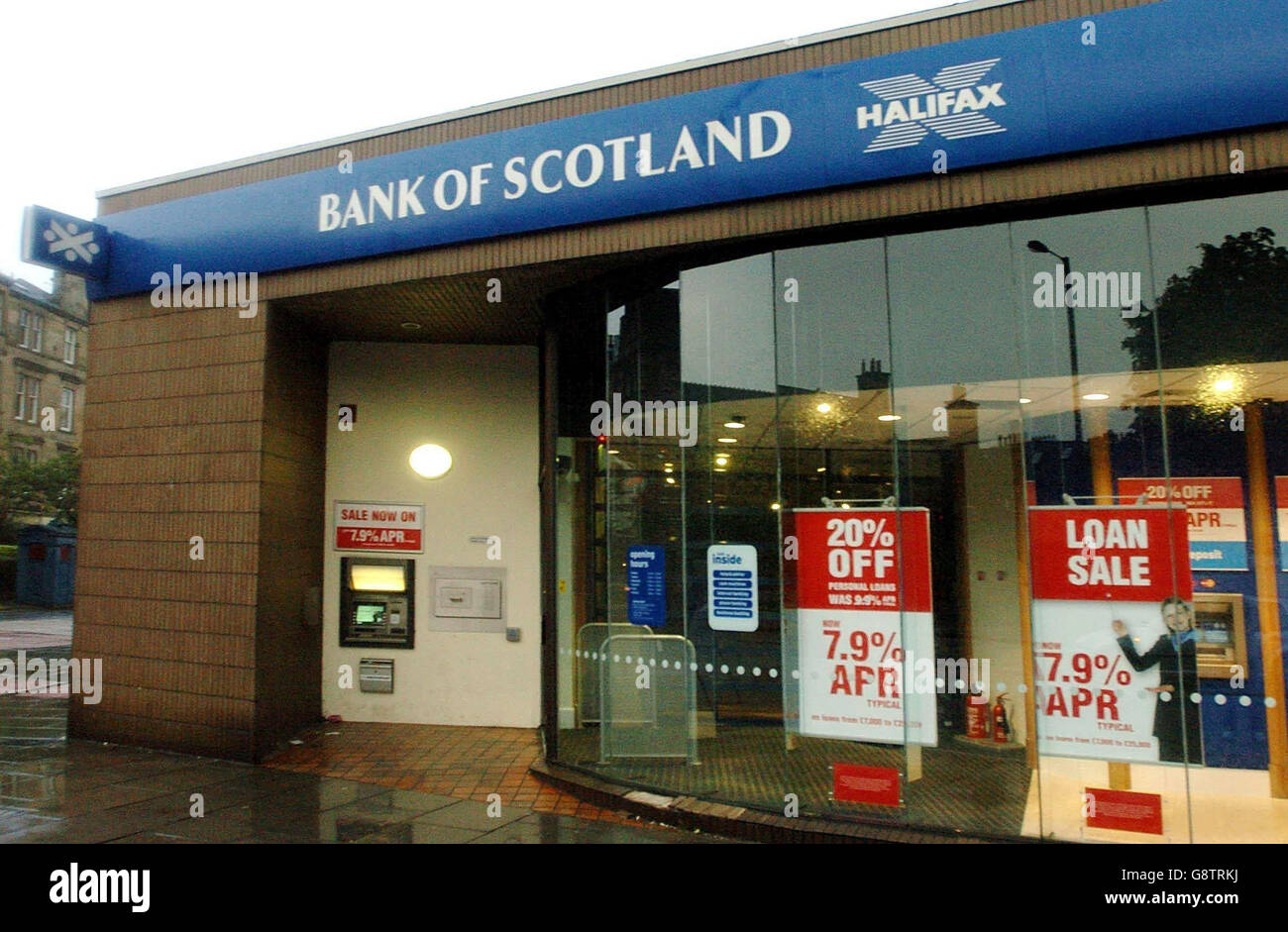 POLICE Raid RTXX Stock Photo - Alamy