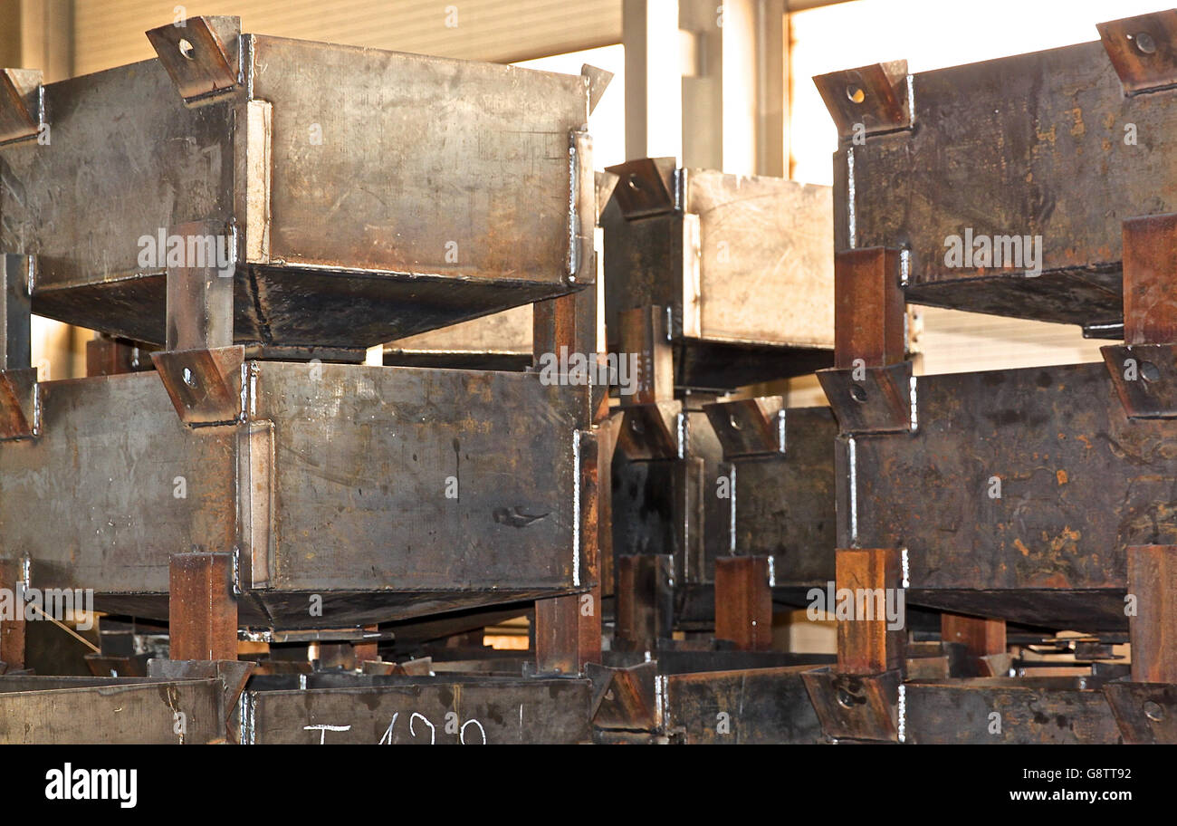 boxes for compact storage of various materials and raw materials in ...