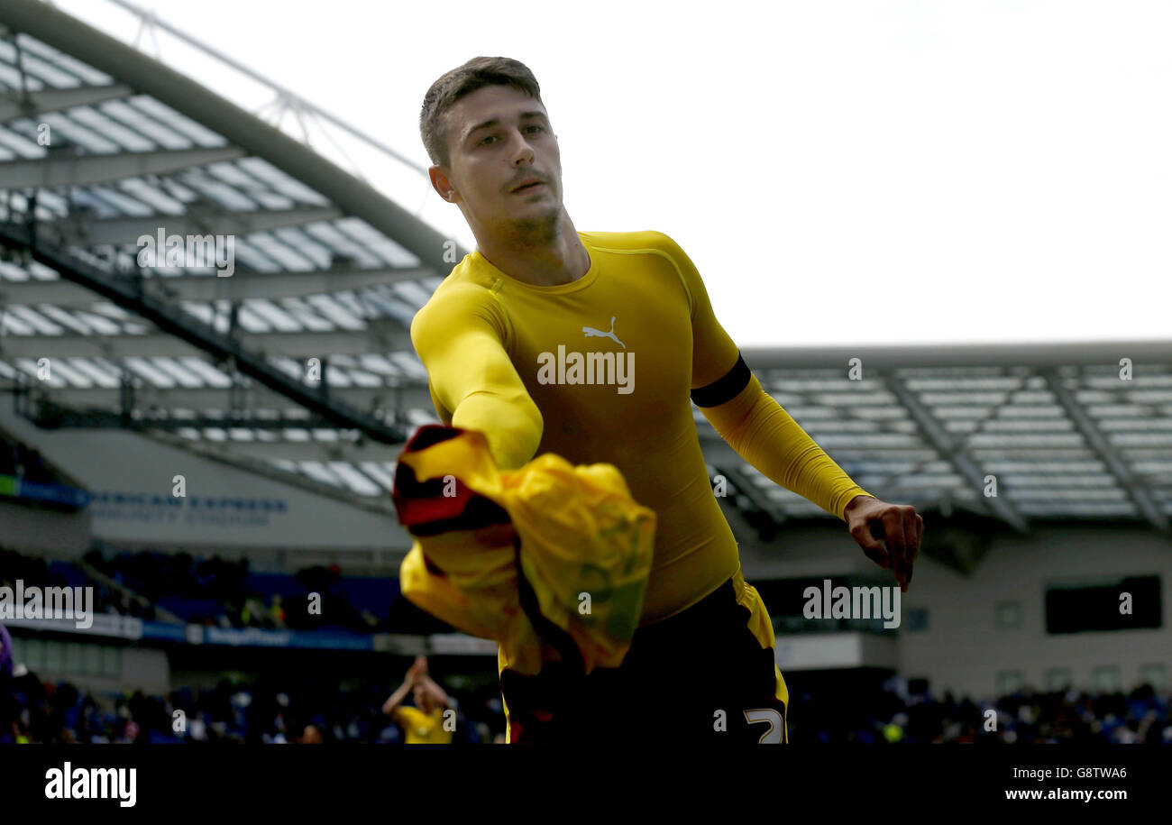 Burnleys matthew lowton celebrating hi-res stock photography and images ...