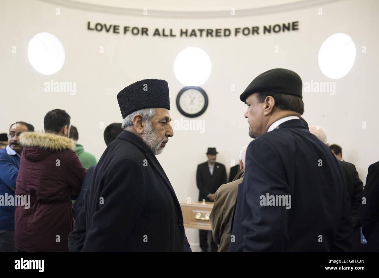 Asad Shah Funeral Stock Photo - Alamy