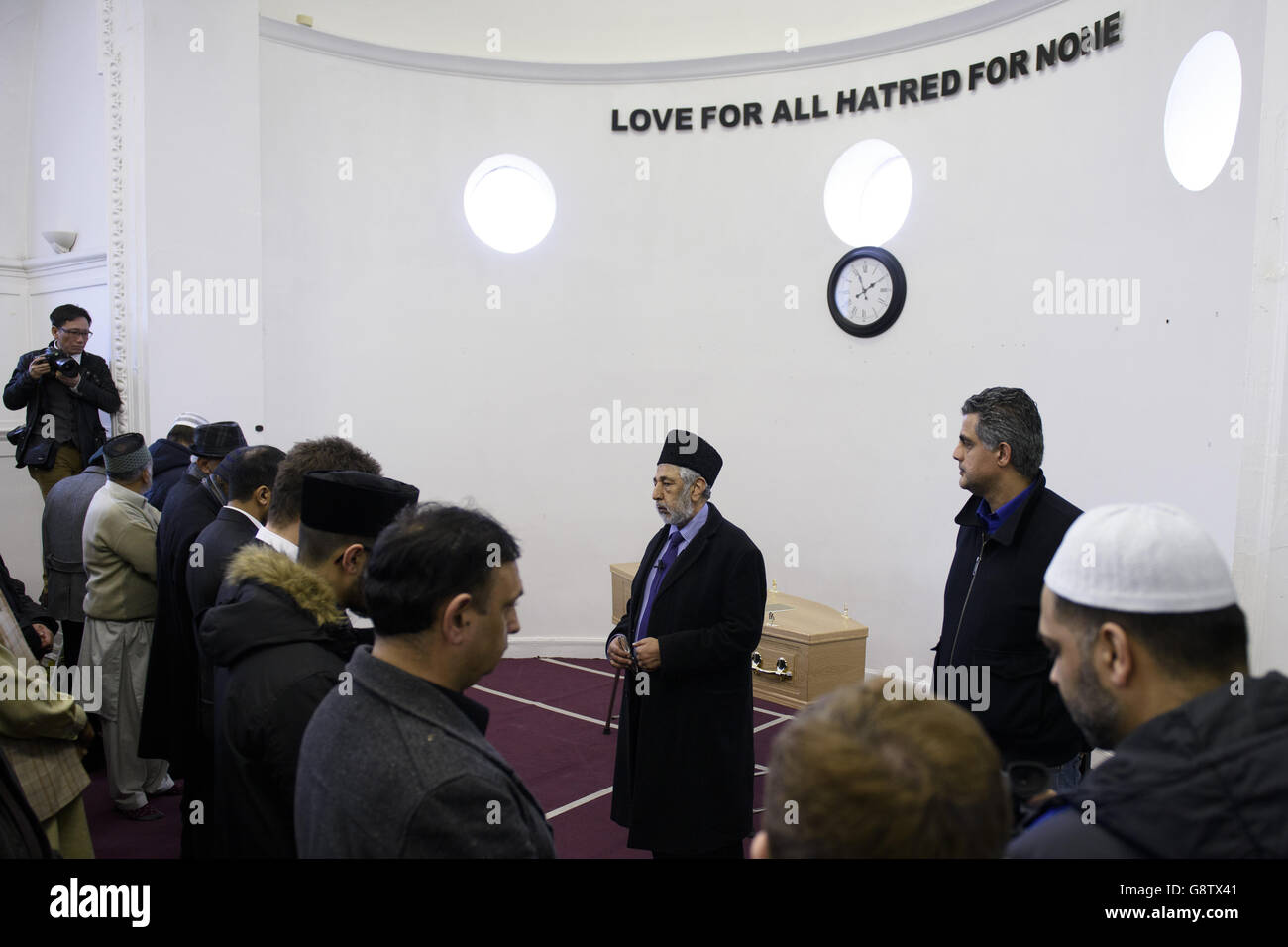 Asad Shah Funeral Stock Photo - Alamy