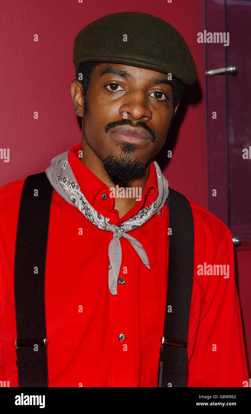 Andre Benjamin (also known as Andre 3000) during his guest appearance ...