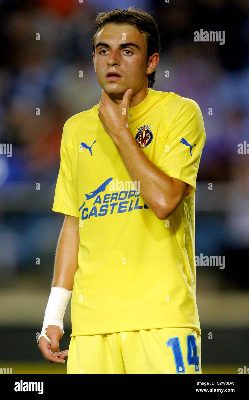 El madrigal hector font hi-res stock photography and images - Alamy
