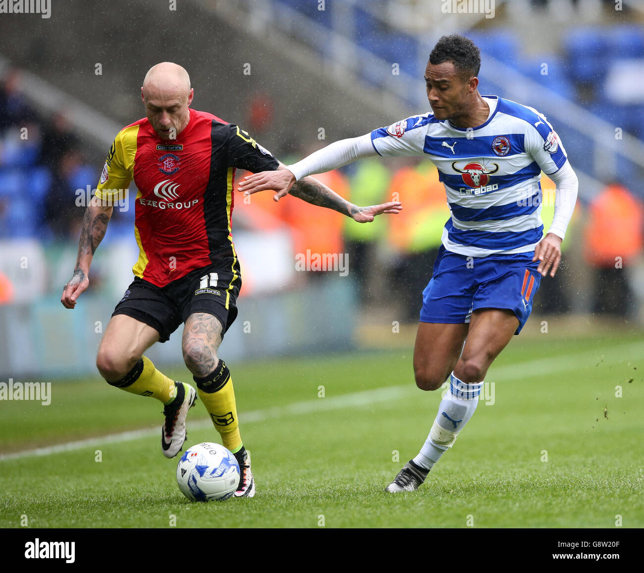 Birmingham City's David Cotterill (left) and Reading's Jordan Obita ...
