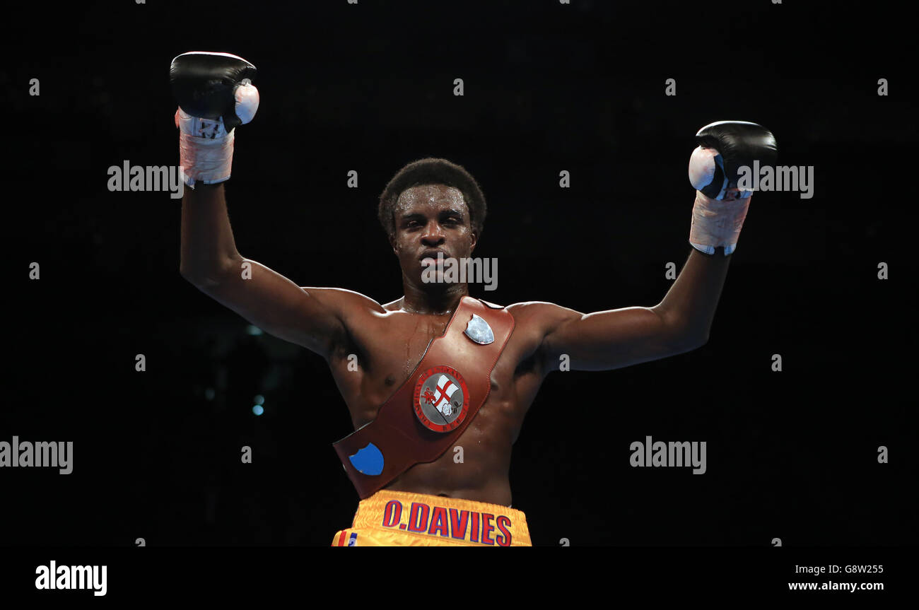 Ohara Davies celebrates beating Andy Keates in the vacant English ...