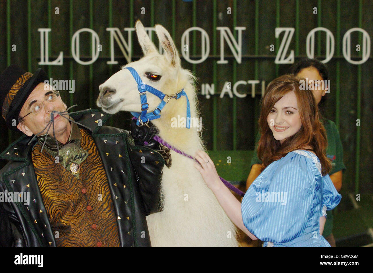 Sylvester McCoy as 'King Rat' and Cassandra Compton as 'Alice ...