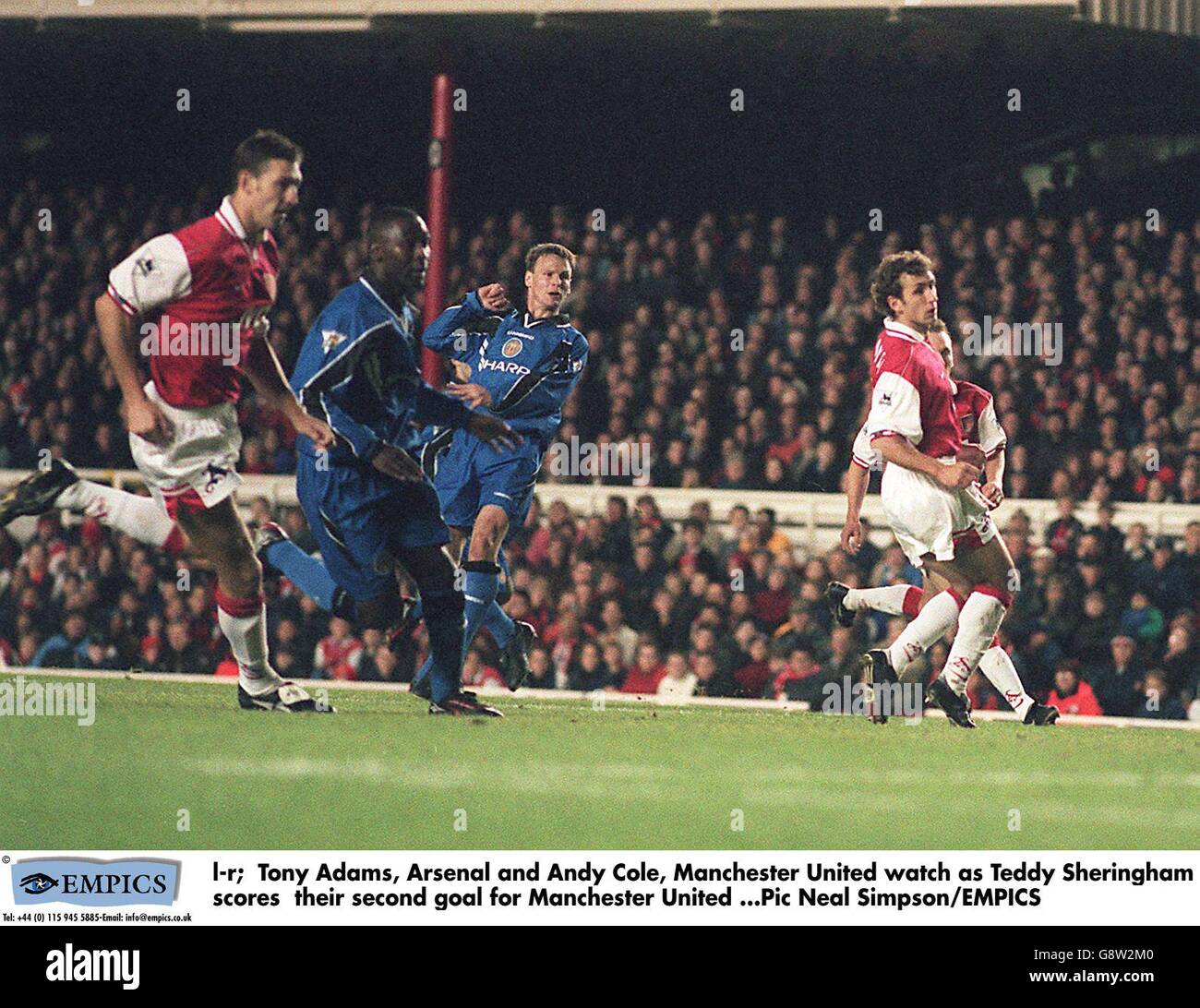 Arsenals tony adams left hi-res stock photography and images - Alamy