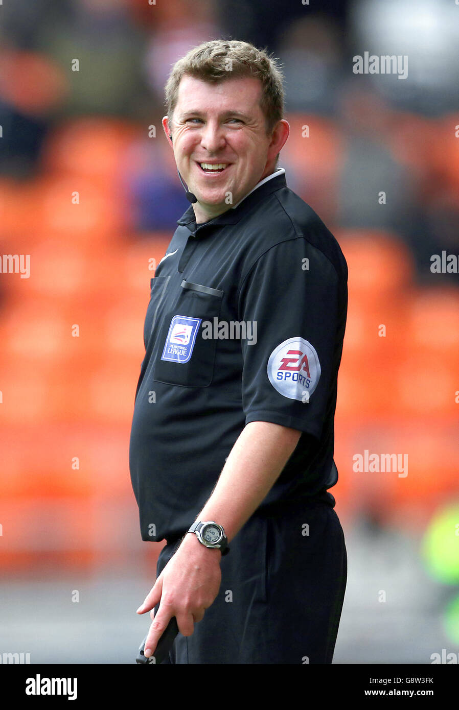Assistant referee peter gooch hi-res stock photography and images - Alamy