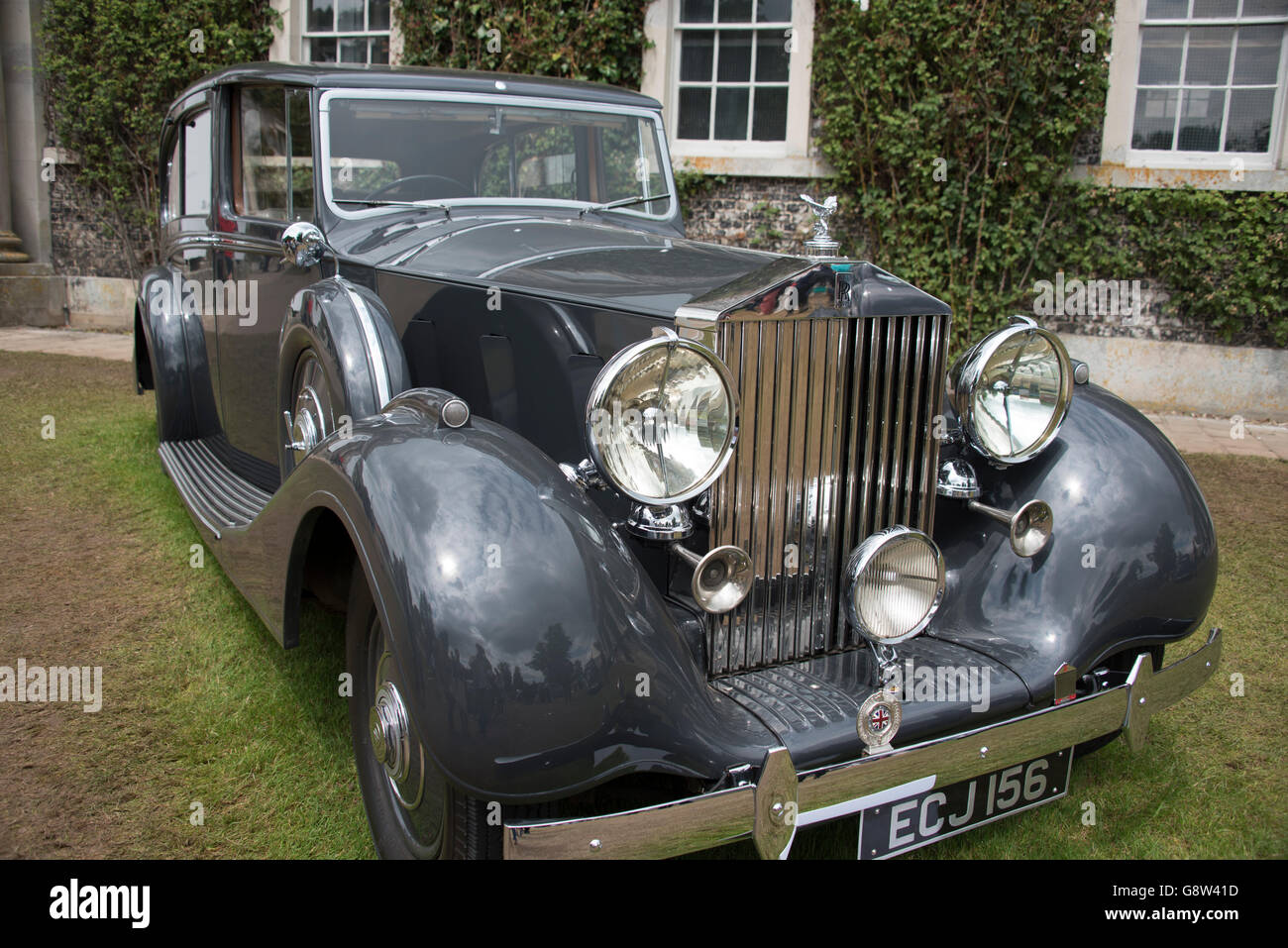 Spirit of ecstasy and phantom hi-res stock photography and images - Alamy