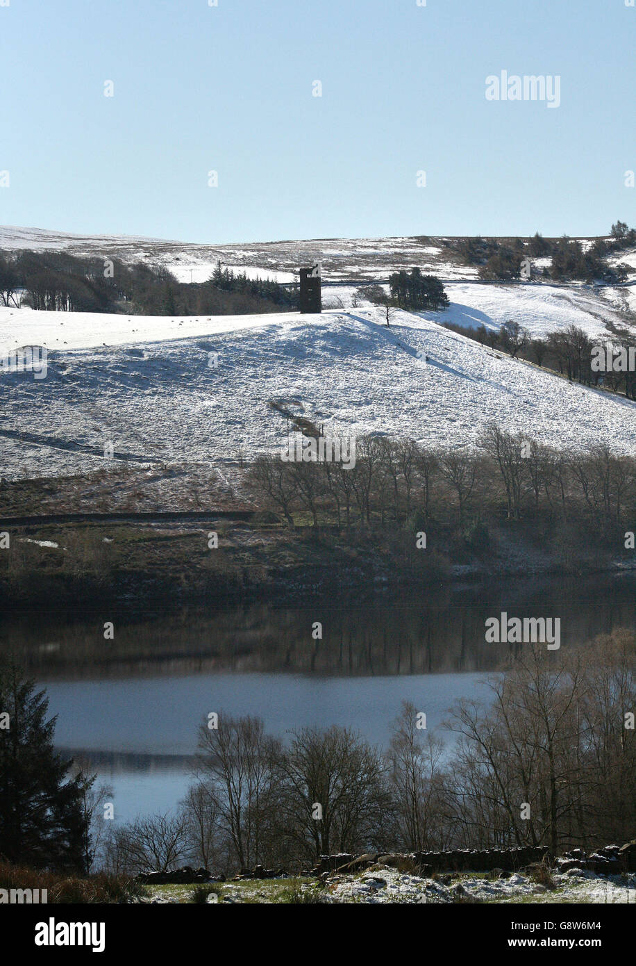Snowy hills at Strines Reservoir, near Sheffield, as as a cold snap ...