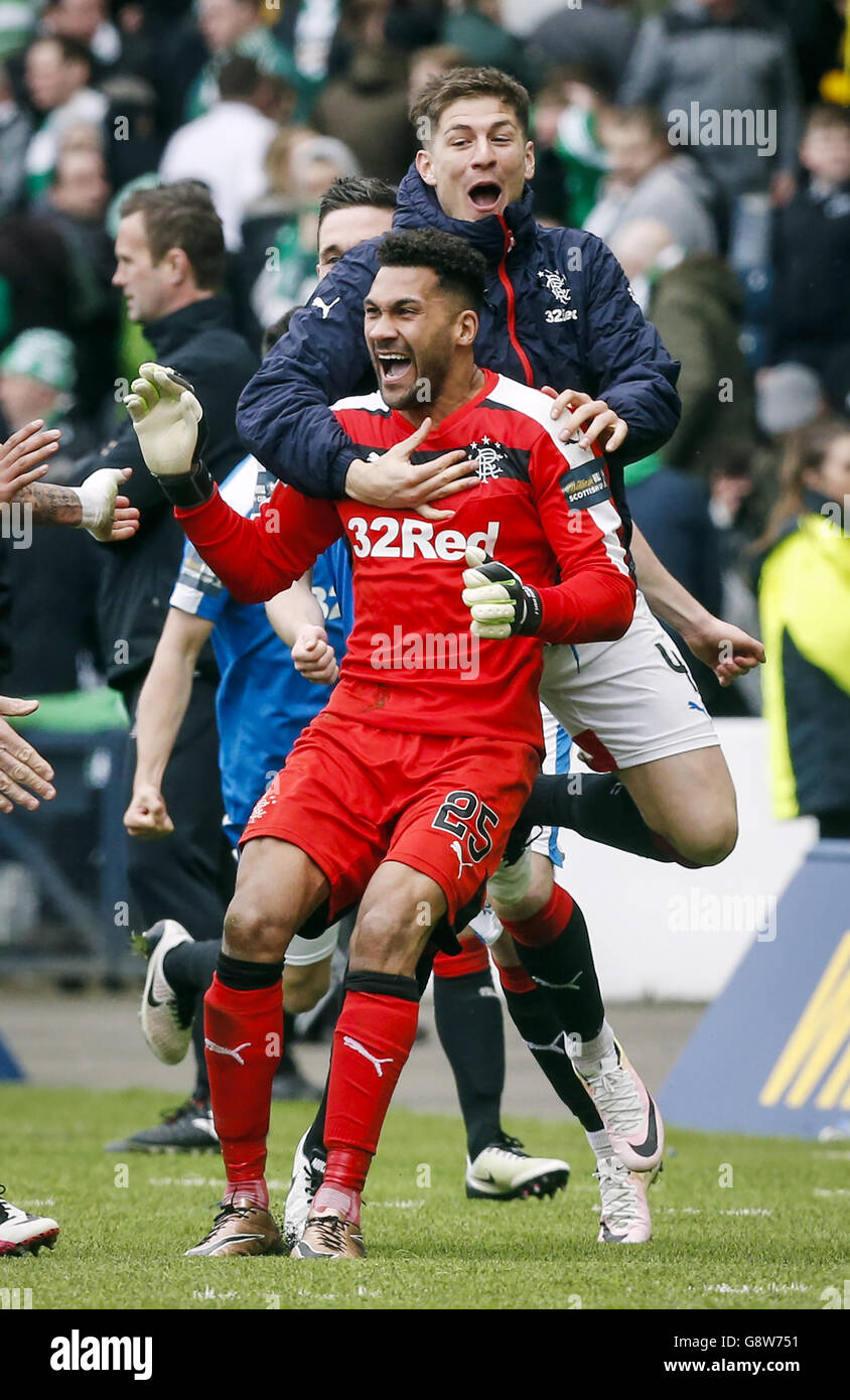 Rangers' goalkeeper Wes Foderingham celebrates with team mate Rob ...