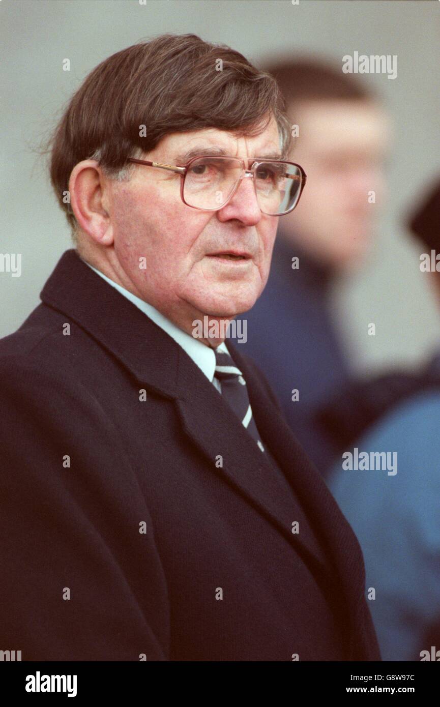 Bbc television commentator bill mclaren hi-res stock photography and ...